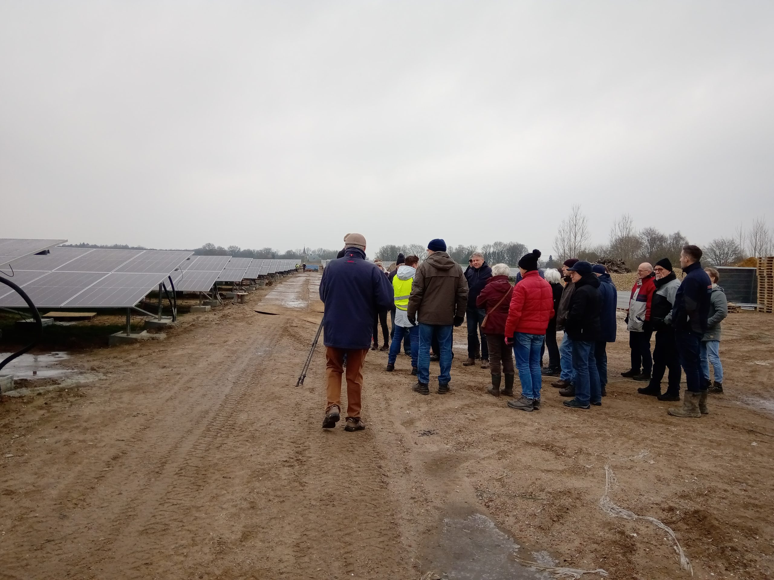Leden op bezoek bij Zonnepark Nunhem - Leudal Energie